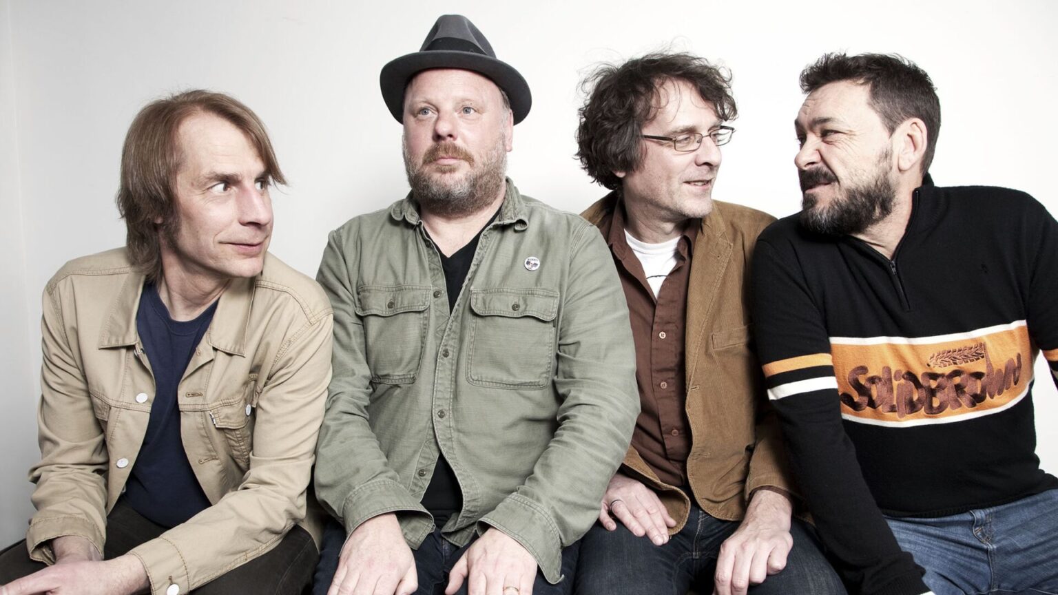 The 6 Best Grunge Bands of All Time